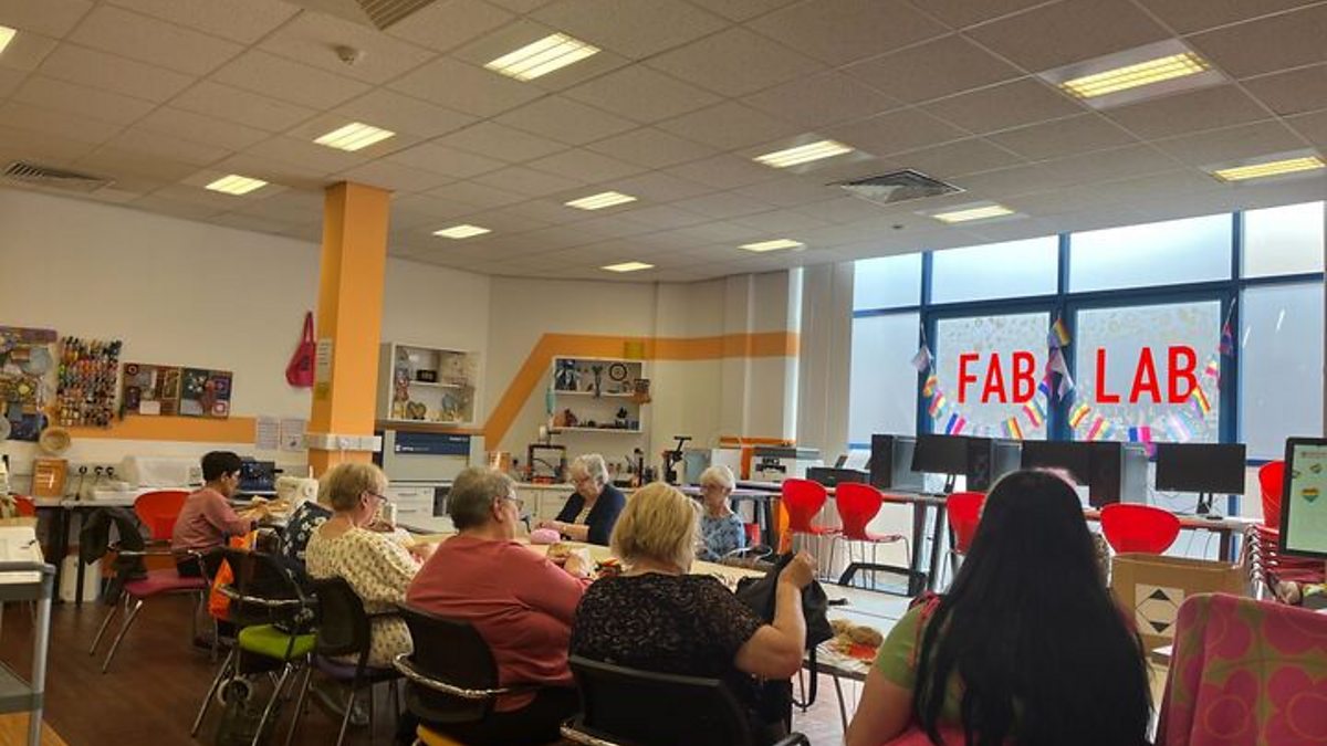 BBC Radio Tees - Rachel Teate, CREATIVE LIVES - FAB LAB, Hartlepool