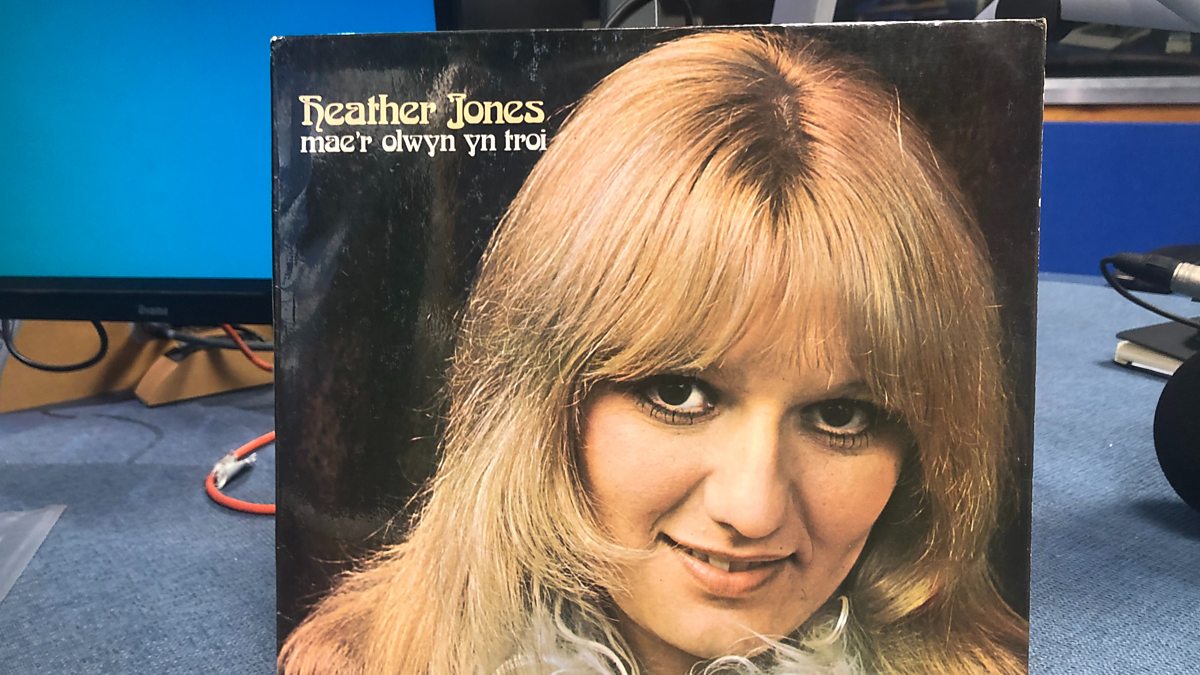 BBC Radio Cymru - Rhys Mwyn, Mae'r Olwyn yn Troi - Heather Jones ...