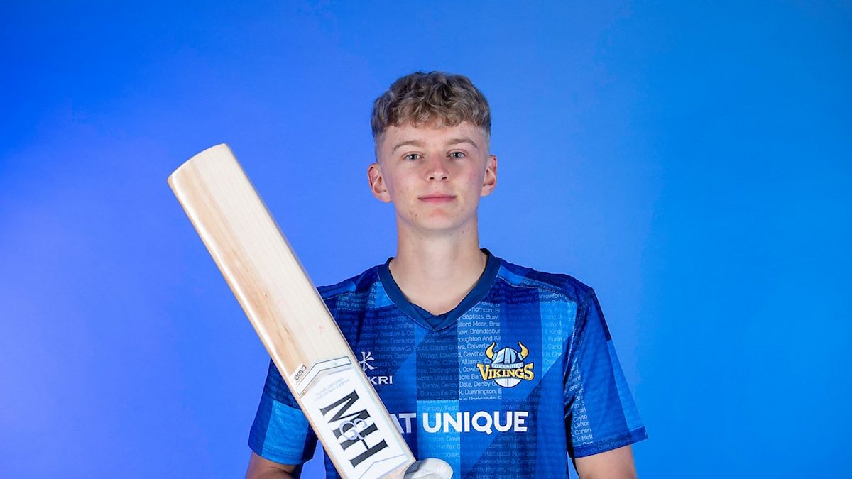 BBC Radio Leeds - West Yorkshire Sport Daily, Luxton flattered by Brook ...