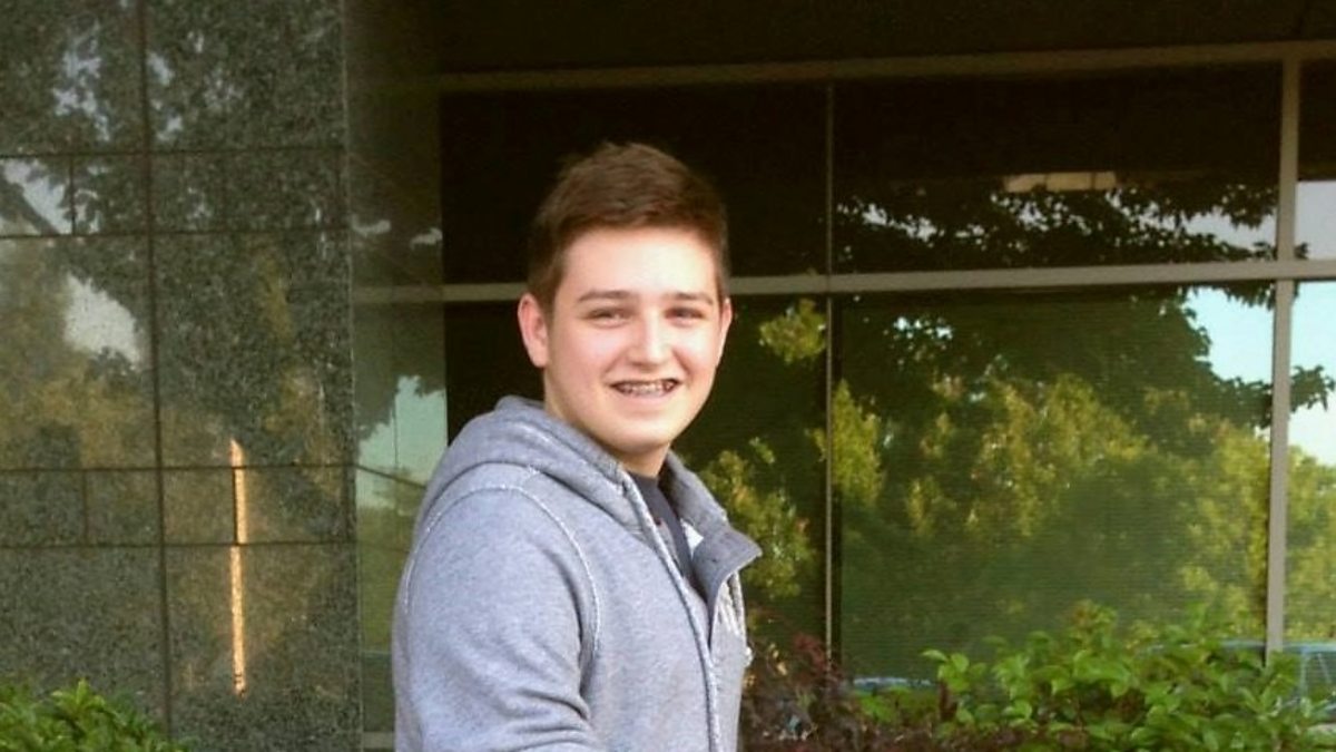 BBC World Service - Outlook, The tech whizz-kid building apps to save ...