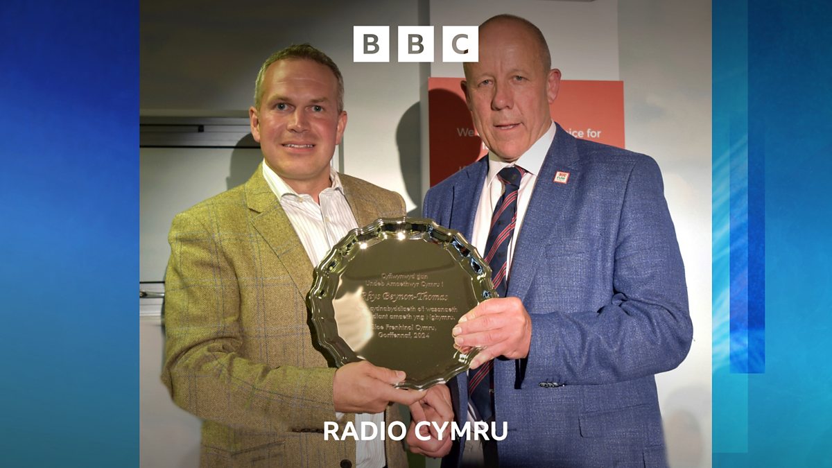 BBC Radio Cymru - Bwletin Amaeth, UAC yn cydnabod cyfraniad milfeddyg