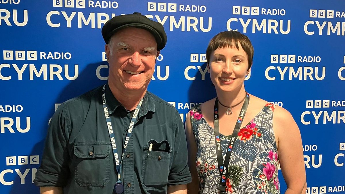 BBC Radio Cymru - Rhys Mwyn, Lowri Hedd Bardd y Mis, "Pam fod Pedr yn ...