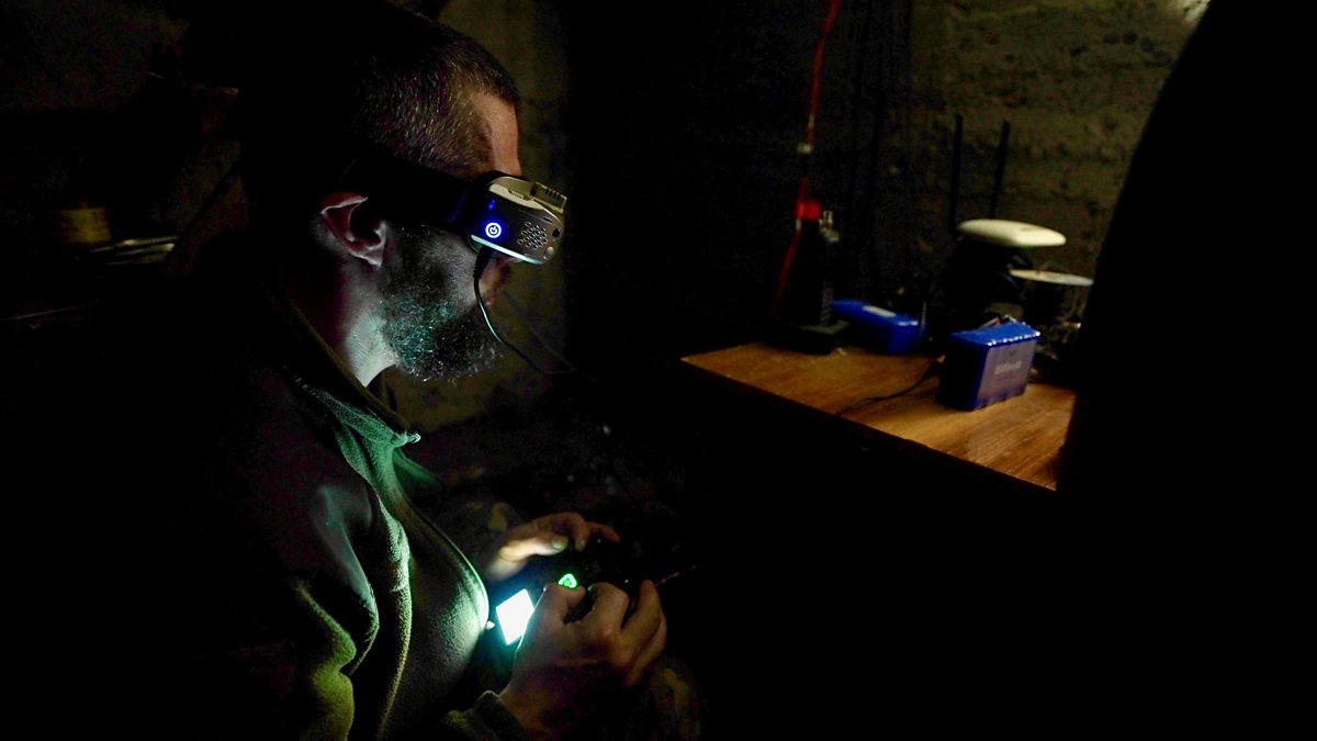 BBC World Service - Assignment, Ukraine: On the front line