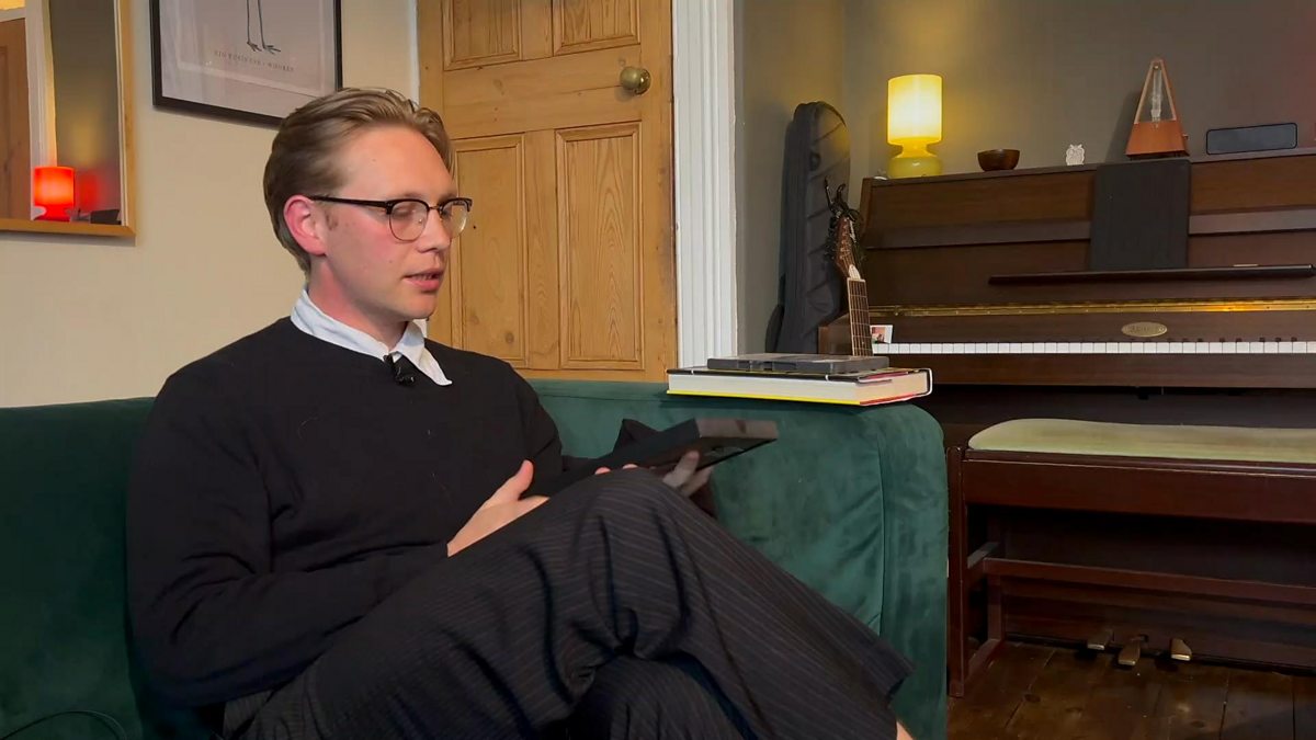 BBC Local Radio - BBC Introducing - York & Humberside, Phoebe Hall ...