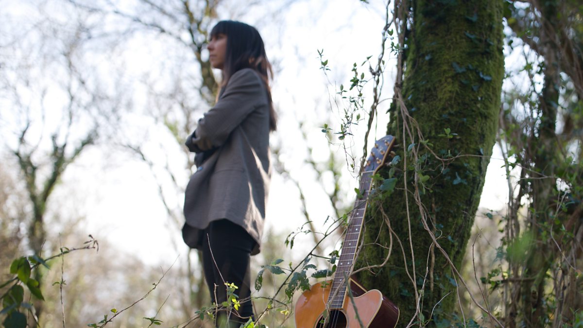 BBC Radio Cymru - Bore Sul, Meinir Gwilym yn edrych yn ôl ar ei gyrfa ...