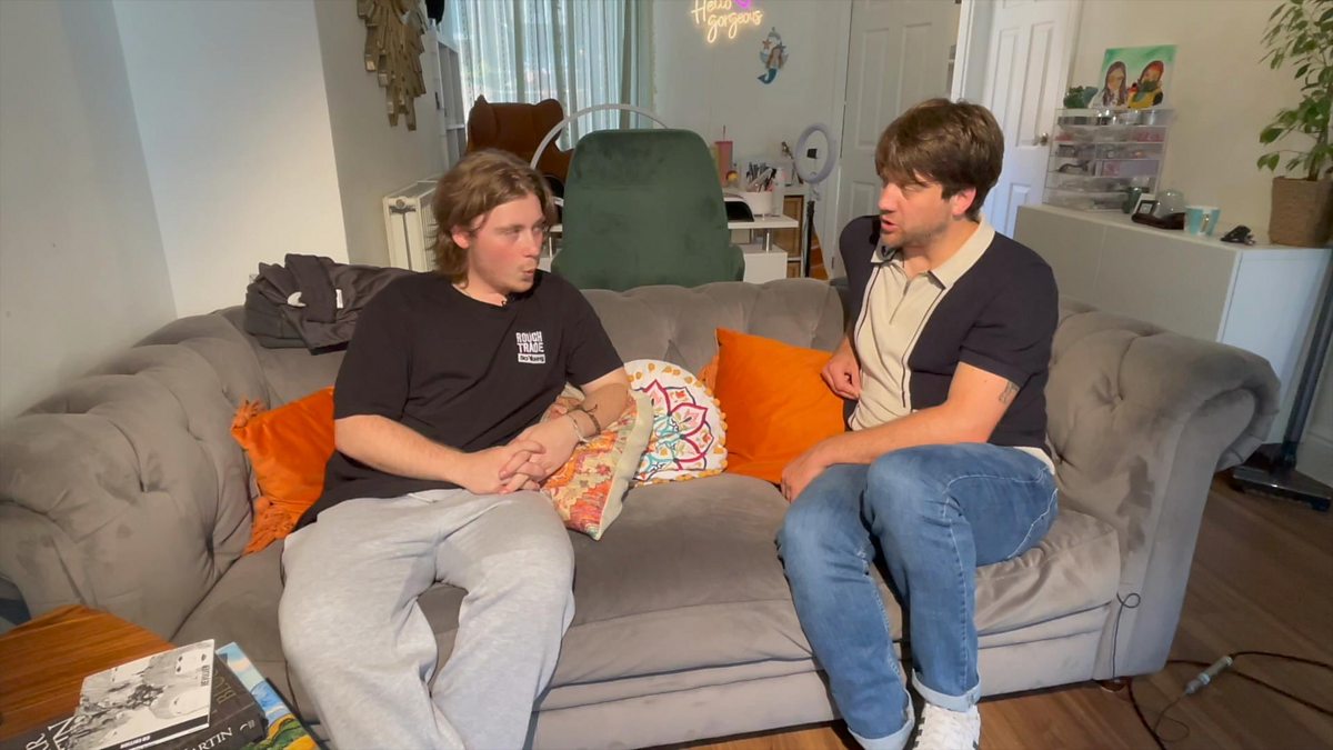 BBC Local Radio - BBC Introducing - York & Humberside, Phoebe Hall ...