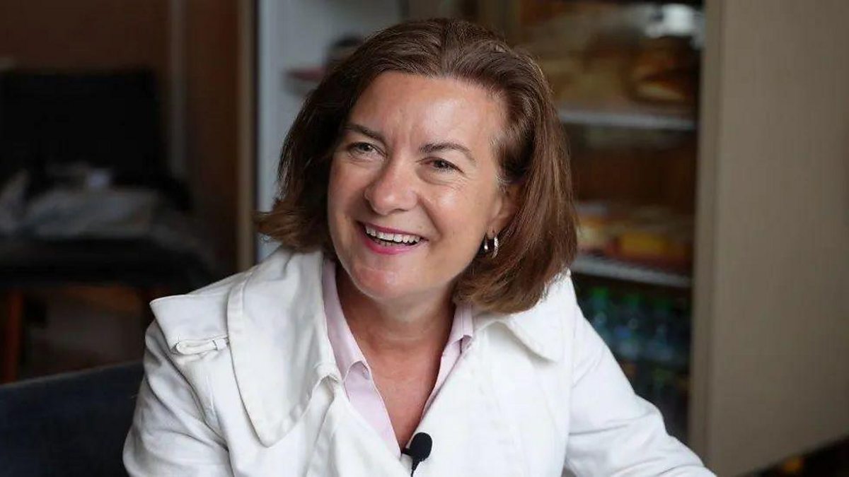 BBC Radio Cymru - Bore Sul, Elliw Gwawr yn cyflwyno, Y Prif Weinidog ...