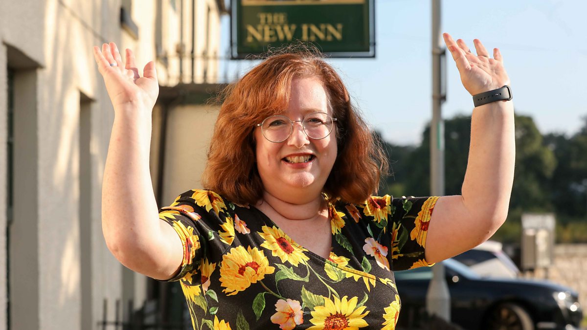 BBC Radio Cymru - Bore Cothi, Shân yn sgwrsio gyda'r Parch. Manon ...