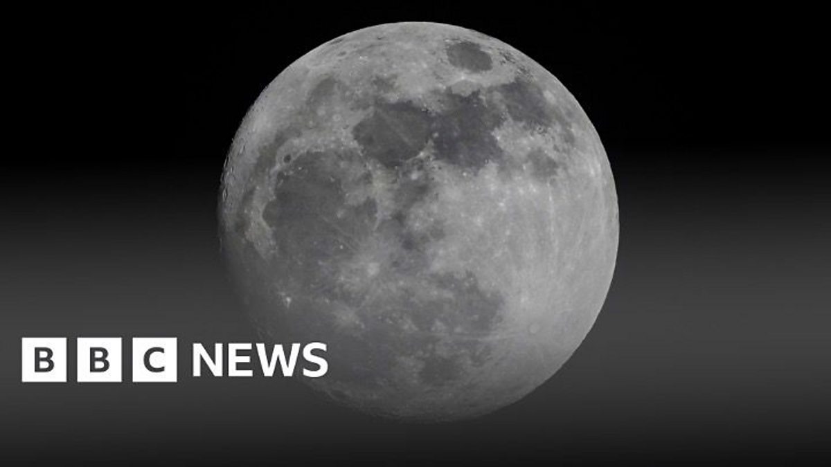 BBC News - Harvest Supermoon Partial Eclipse