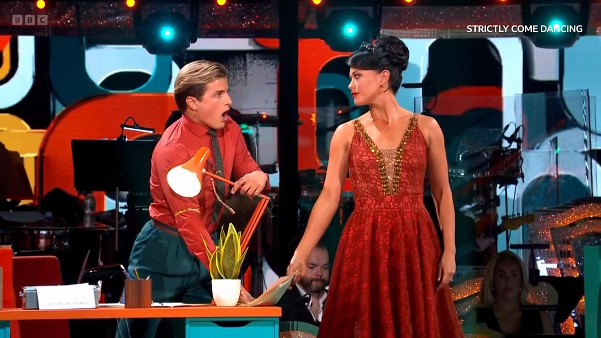 BBC One - Strictly Come Dancing, Series 22, Week 1, Sam and Nikita Foxtrot