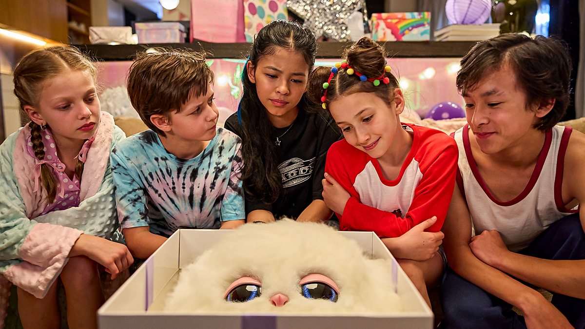 Spooky Files - Series 2: 4. Fono Dojo Casa House - BBC iPlayer