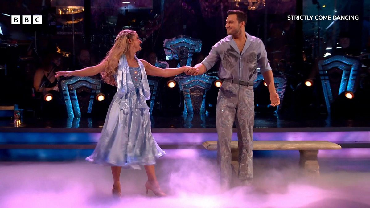 BBC One - Strictly Come Dancing, Series 22, Week 4, Sarah and Vito Foxtrot