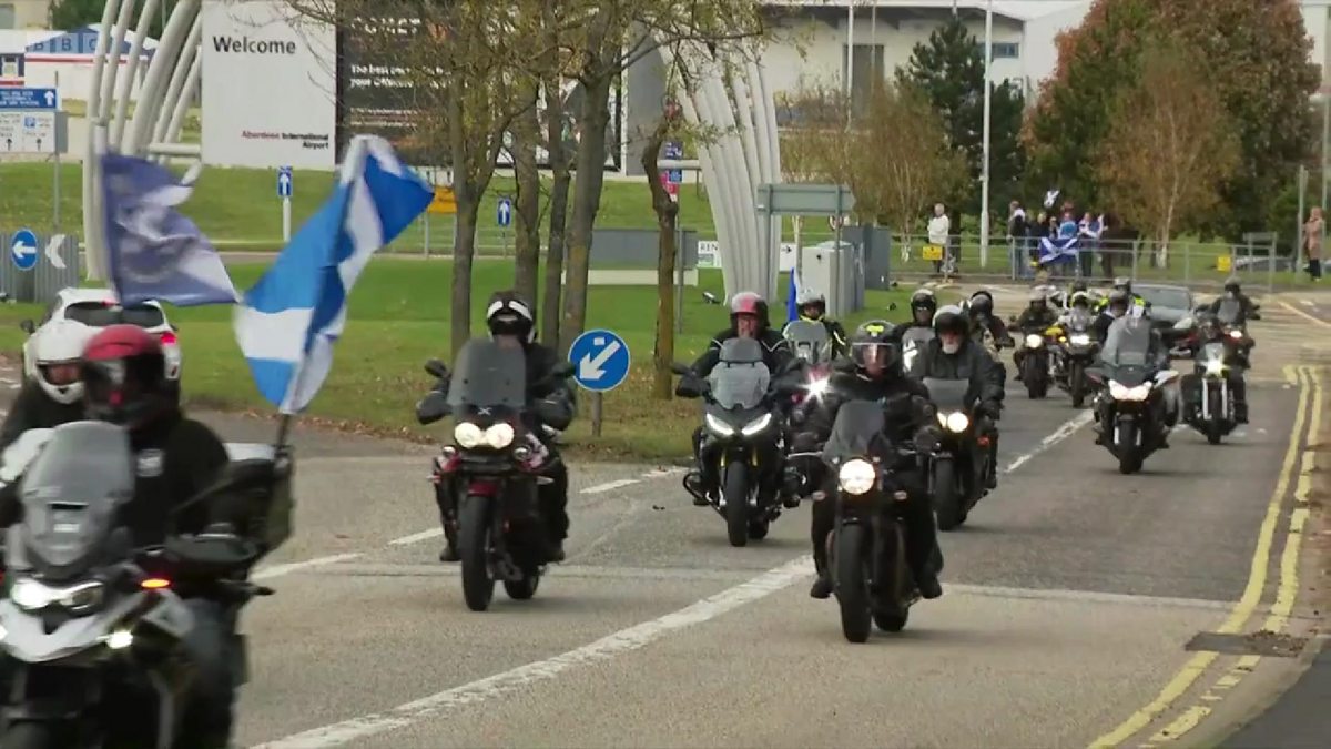 BBC News - Scotland, Yes Bikers lead Alex Salmond's funeral cortège