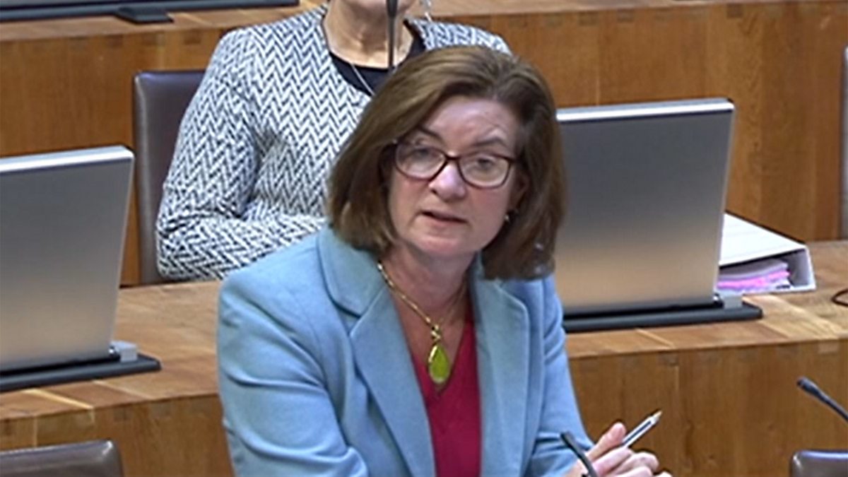 Welsh First Ministers Questions - 22/10/2024 - Signed - BBC iPlayer