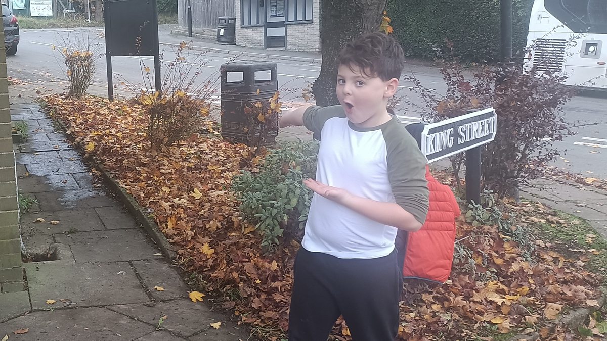 BBC Radio Shropshire - Clare Ashford, Paul Shuttleworth sits in (29/10 ...