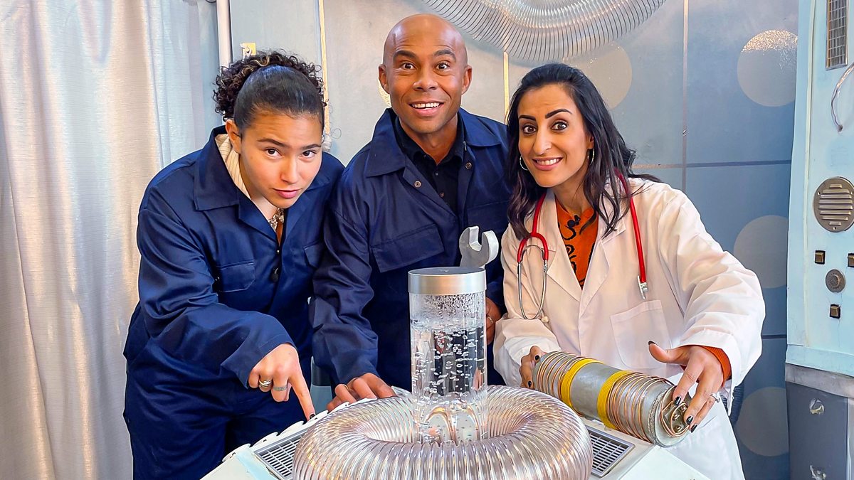 Saturday Mash-Up! Live - Doctor, Doctor: 17. Singing in the STARSHED ...