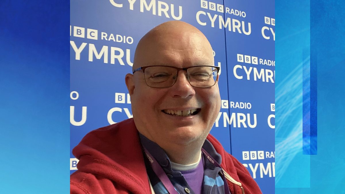 BBC Radio Cymru - Caniadaeth y Cysegr, Y Parchedig Evan Morgan