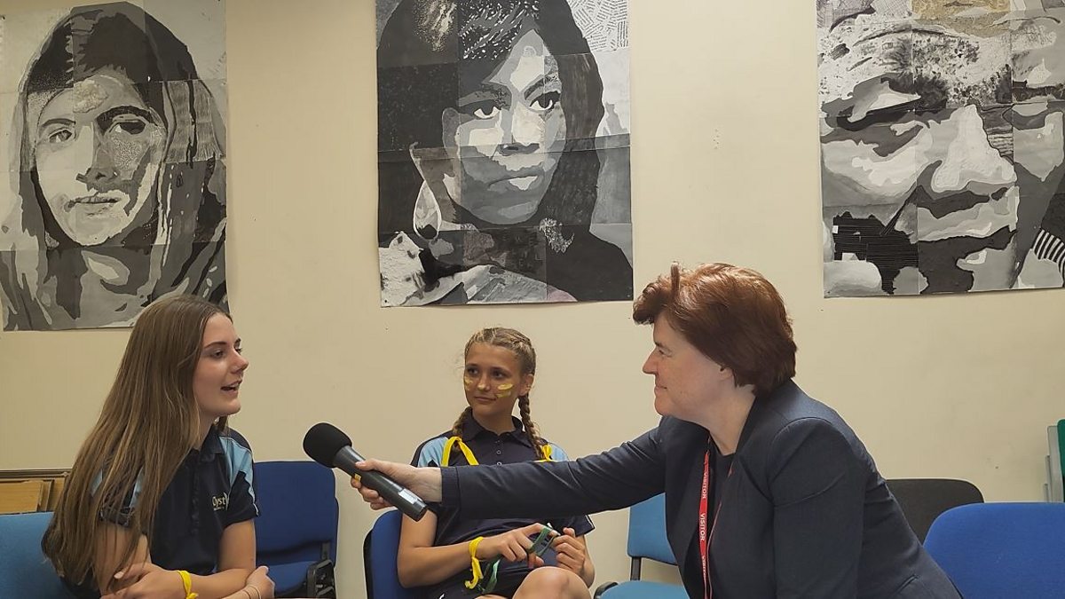 BBC Radio Devon - Caroline Densley, Michael Chequer sits in (21/11/2024 ...