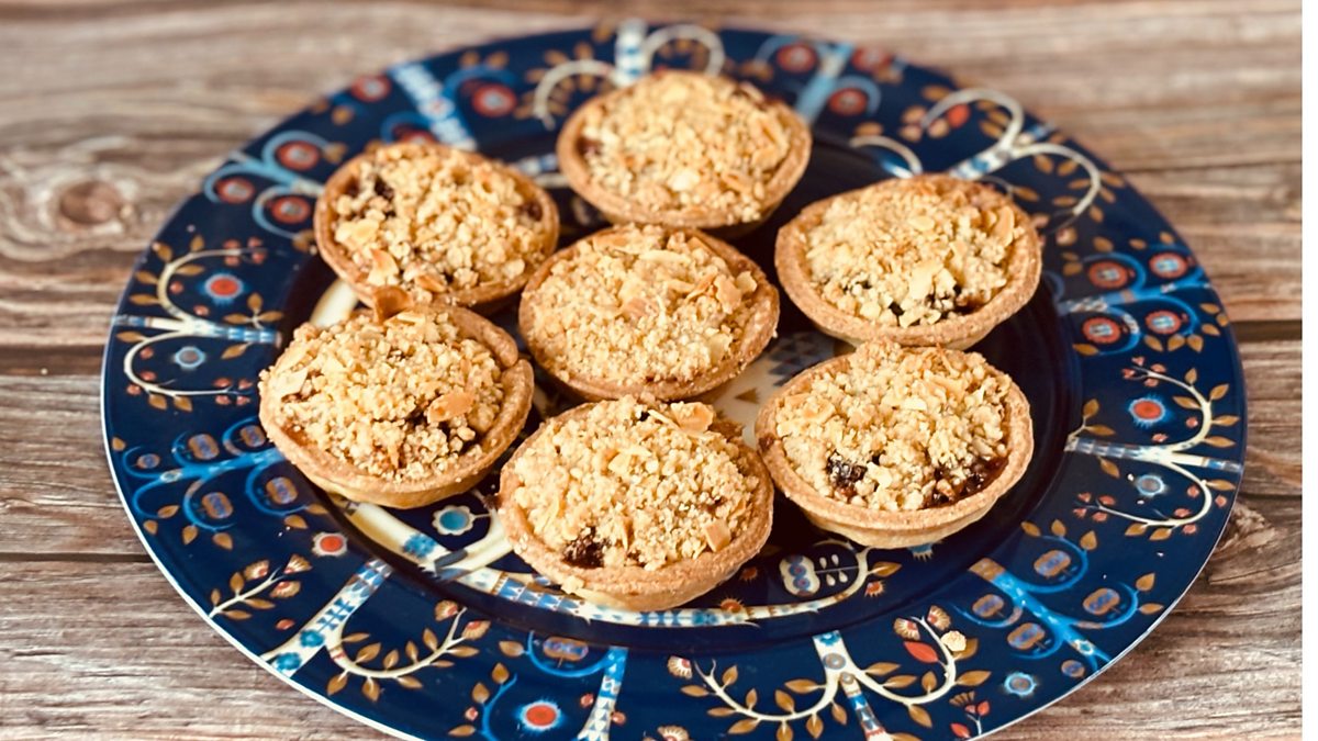BBC Radio Ulster - Cooking with Paula McIntyre, Mince Pies with ...