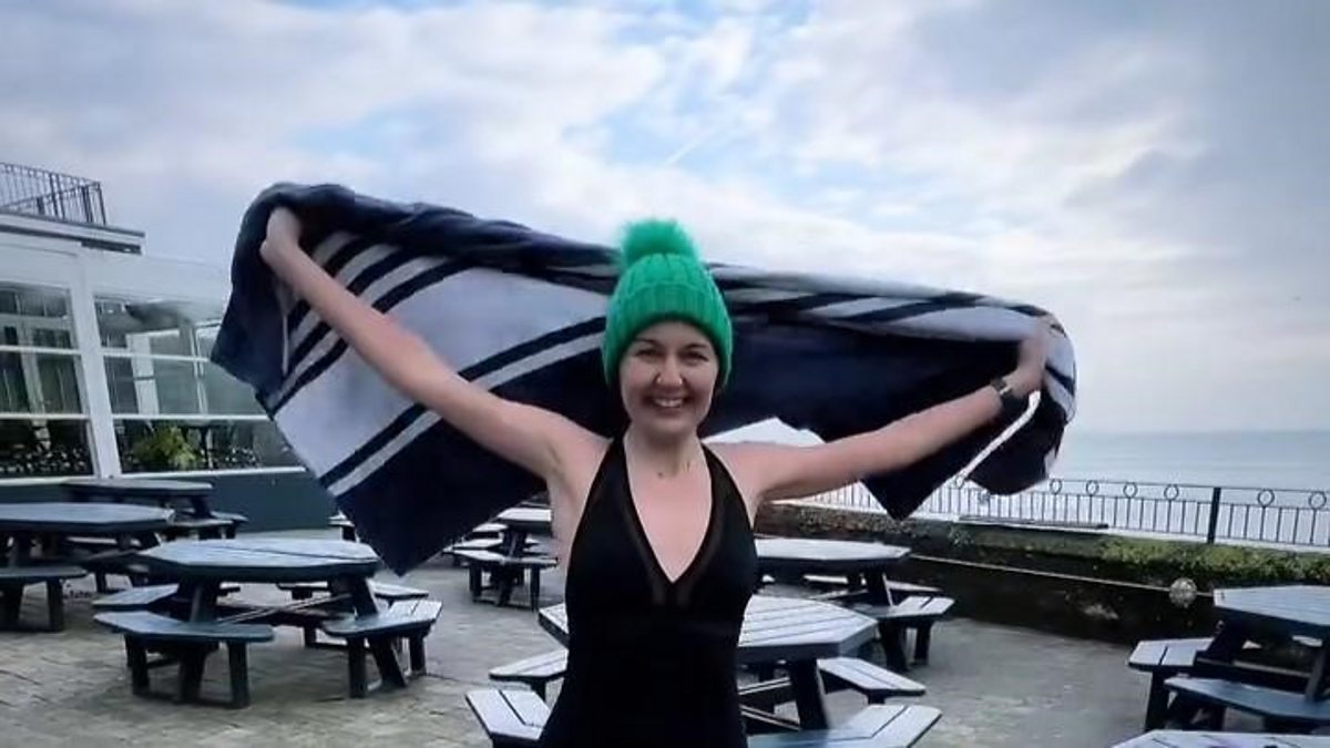 BBC World Service - Happy News, The Happy Pod: Swimming against depression