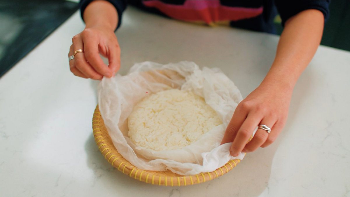 BBC - BBC Food, How to cook sticky rice