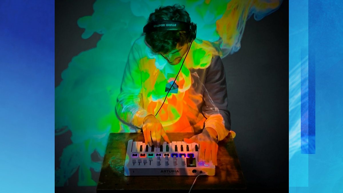 BBC Radio Cymru - Georgia Ruth, Tokomololo