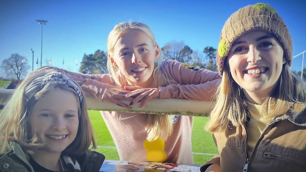 Saturday Mash-Up! Live - Highlights: 26. Living the Lioness Dream ...