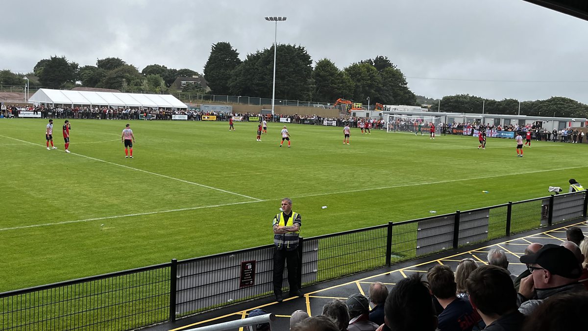 BBC Radio Cornwall - Julie Skentelbery, 12/12/2024, The Tinners are ...