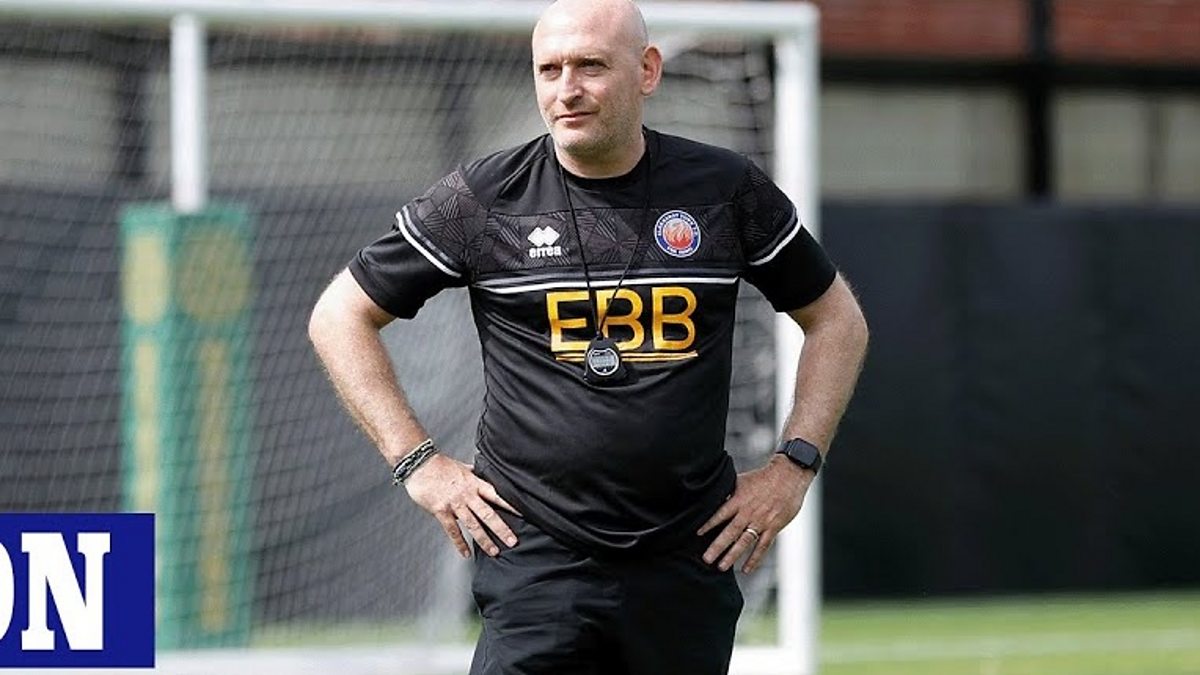 BBC Radio Surrey - Sport on BBC Radio Surrey, 'Goalies make mistakes ...