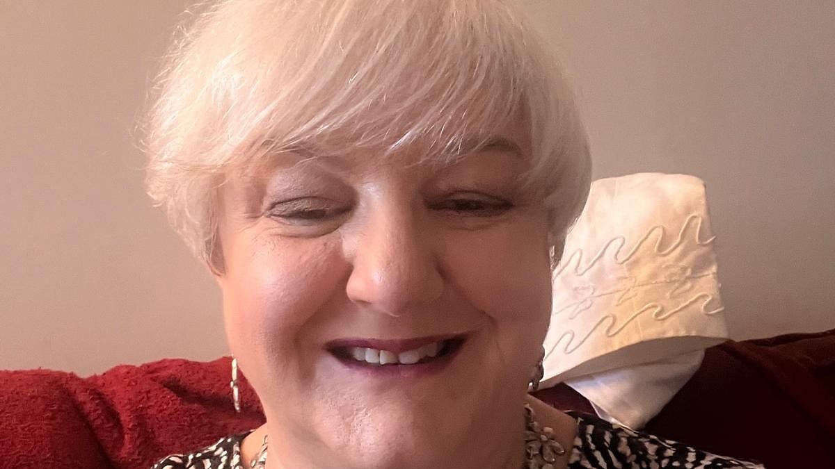 BBC Radio Sheffield - Kat Cowan on BBC Radio Sheffield, 15/12/2024 ...