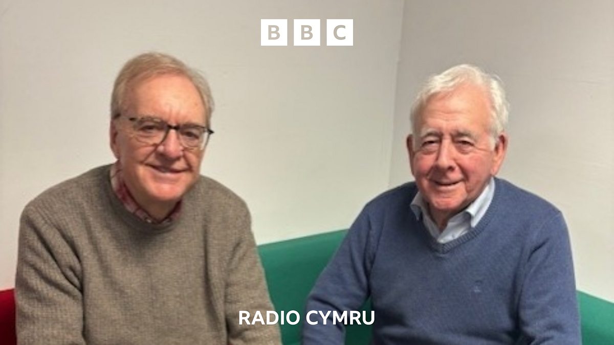 BBC Radio Cymru - Dros Ginio, Dewi Llwyd yn cyflwyno, Hanner canrif o ...