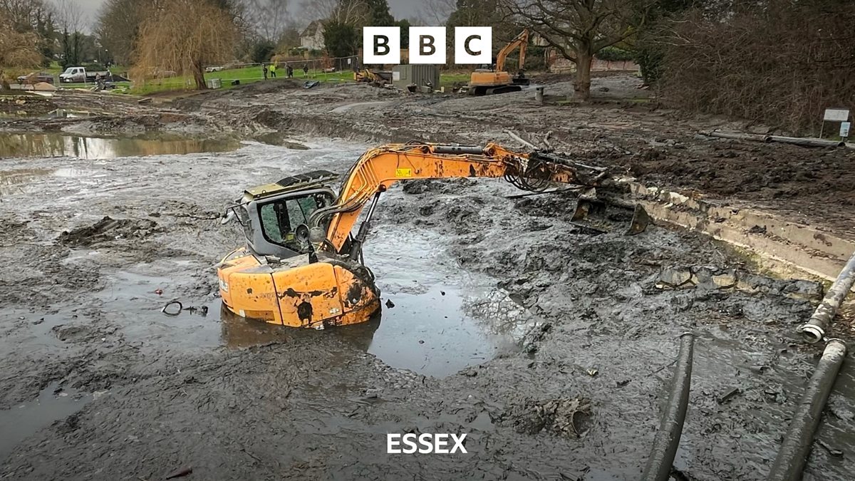 BBC Essex - BBC Essex, Digger sinks into Great Dunmow pond