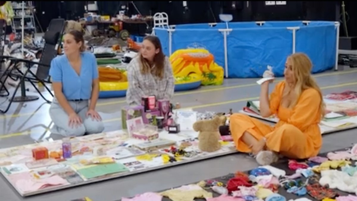 BBC One - Sort Your Life Out, Series 4, Time to Let Go of Sarah's Teeth