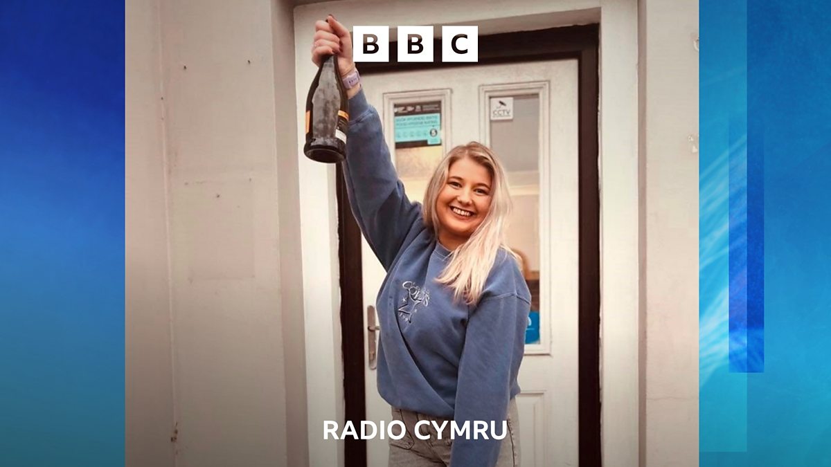 BBC Radio Cymru - Troi'r Tir, Gweini sglodion yng Nghrymych