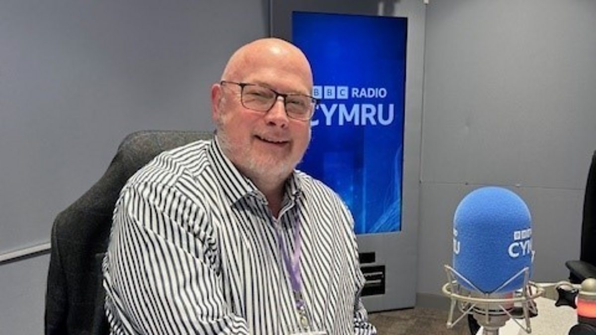 BBC Radio Cymru - Yr Oedfa, Owen Griffiths, Glynrhedynog