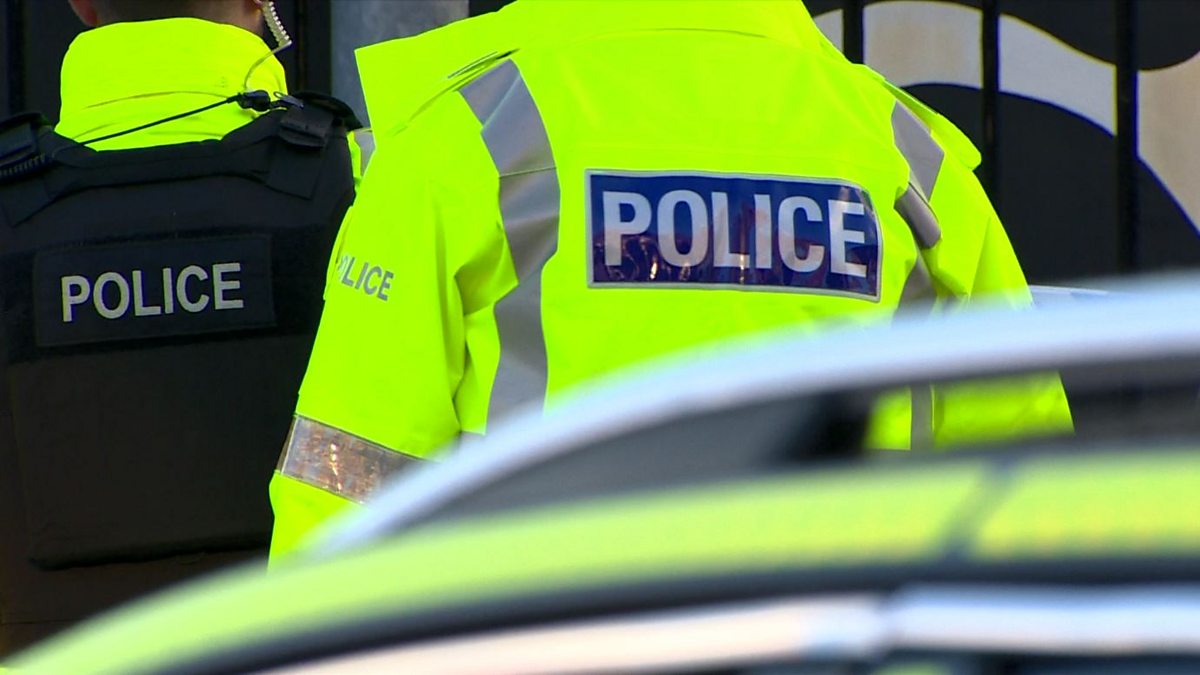 BBC Radio Ulster - The Nolan Show, 17/02/2025, Leader of DUP accused of ...