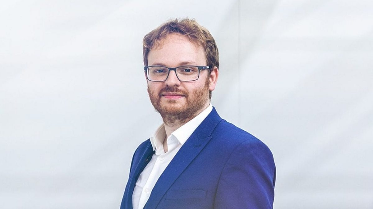 BBC Radio Cornwall - James Dundon, Matt Tancock on paying to smash ...