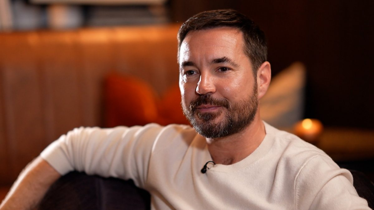 BBC News - Scotland, Martin Compston on his love for Vegas and Greenock