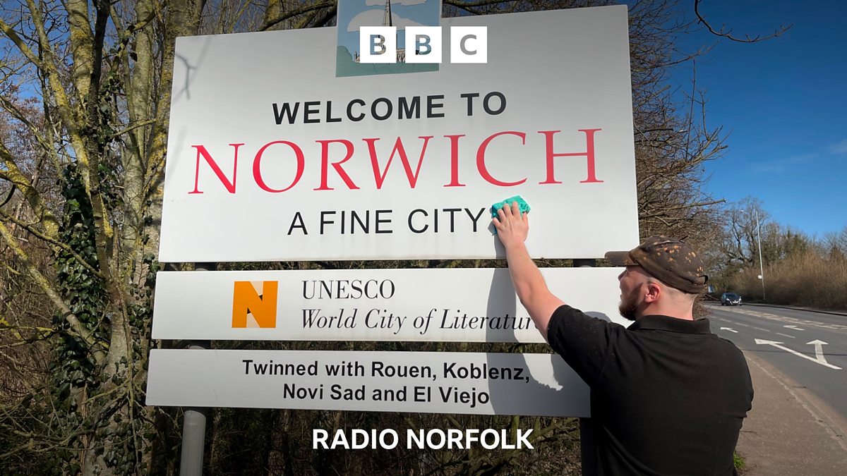 BBC Radio Norfolk - BBC Radio Norfolk, Who cleans the road signs of ...