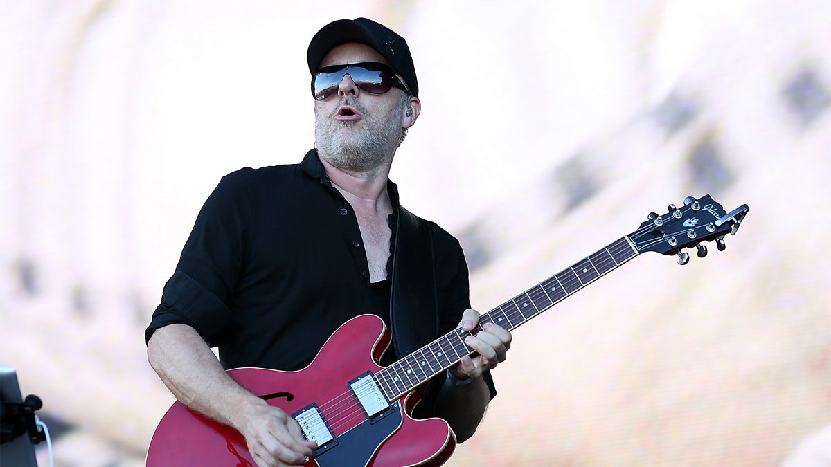 BBC World Service - Top of the Pops, Doves and Architects