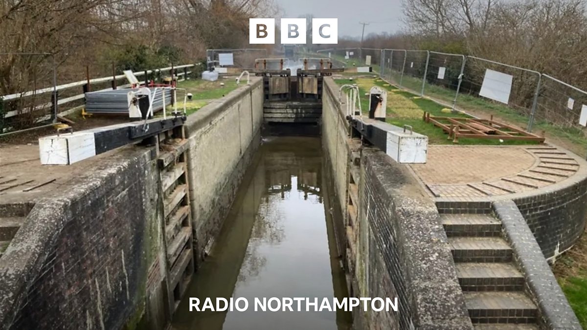 BBC Radio Northampton - BBC Radio Northampton, Long Buckby canal locks ...