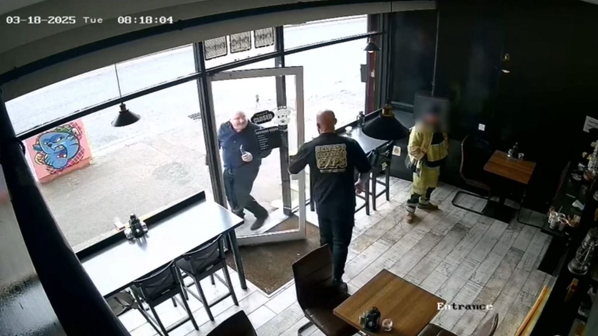 BBC Radio Ulster - The Nolan Show, 19/03/2025, Belfast Breakfast Baps ...