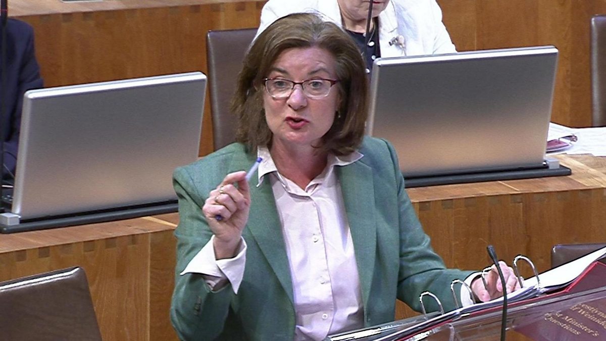 BBC Parliament - Welsh First Minister's Questions, 01/04/2025