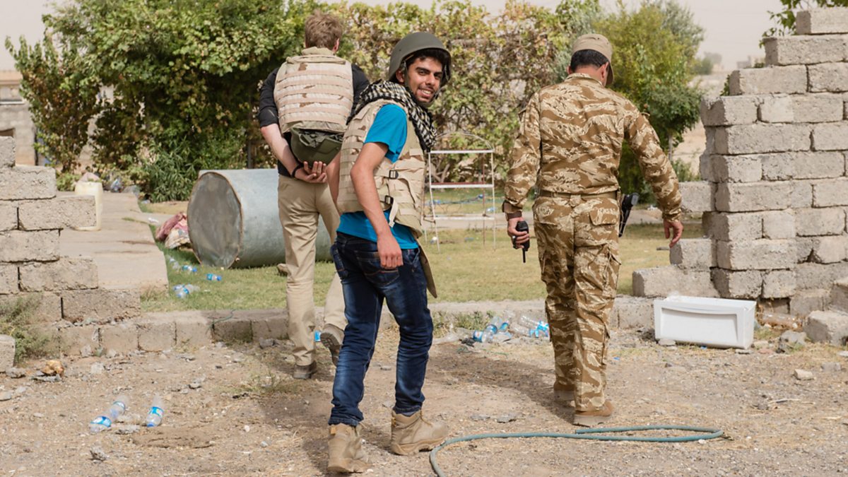 BBC World Service - Outlook, Iraq's teenage war reporter