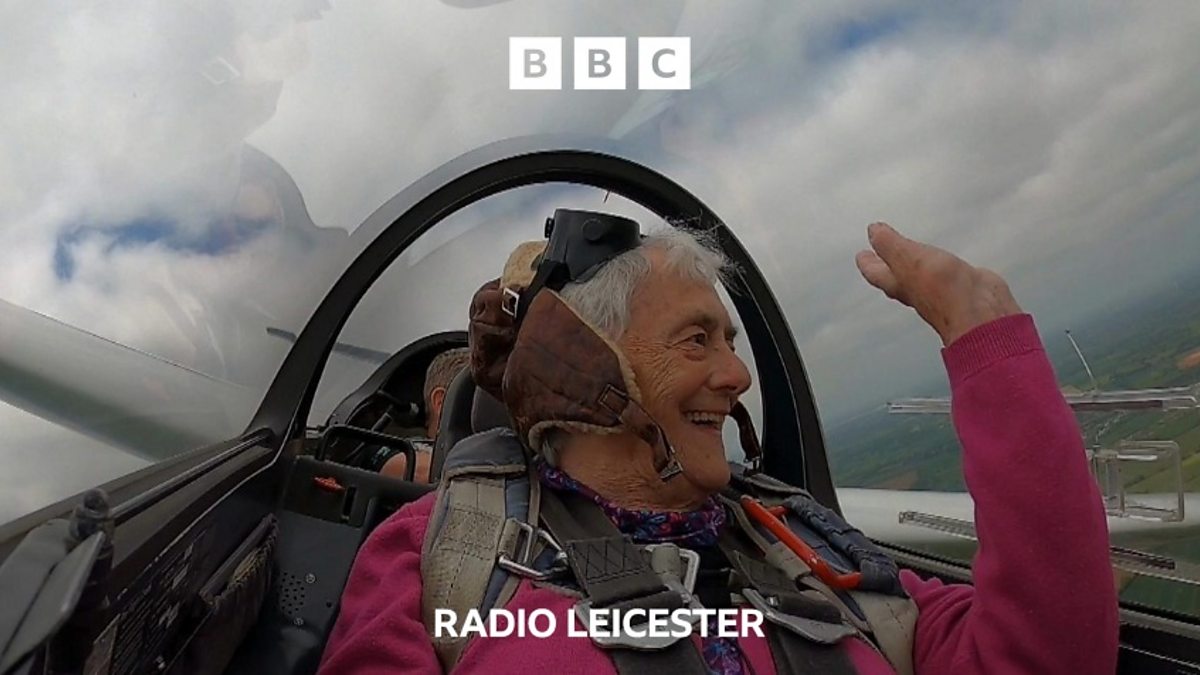BBC Radio Leicester - BBC Radio Leicester, Gran, 90, takes to the skies after raffle win