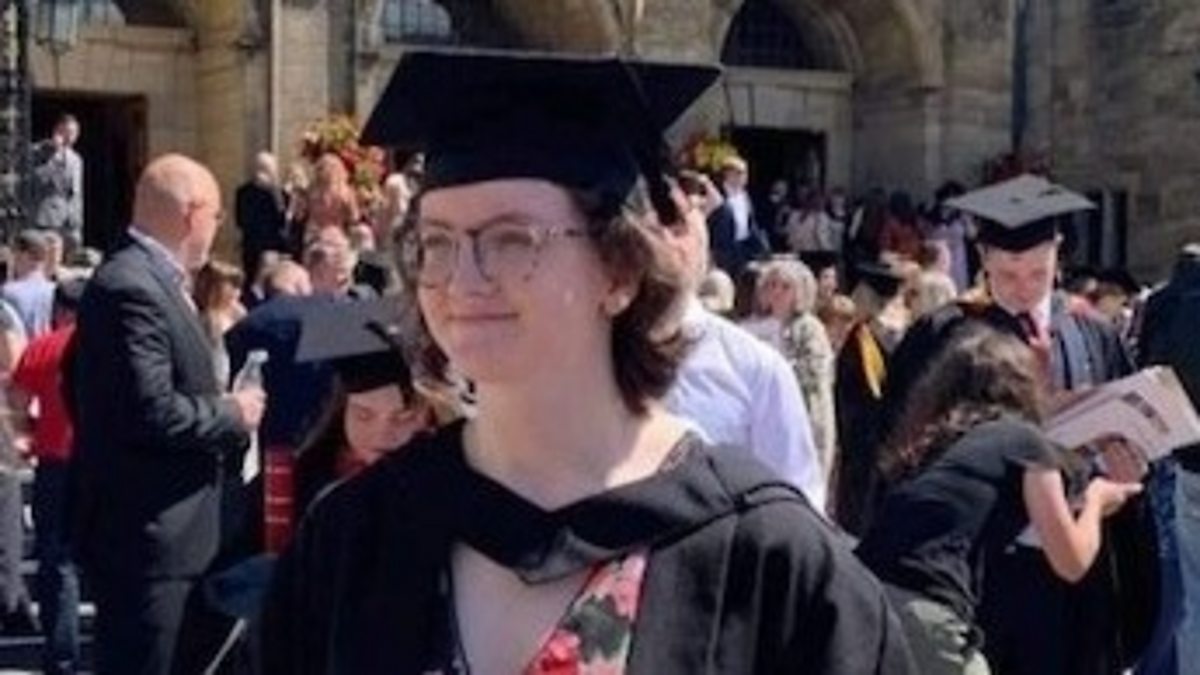 BBC Radio Cymru - Bore Cothi, Tesni Peers: "Dwi'm yn meddwl y byswn i y ...