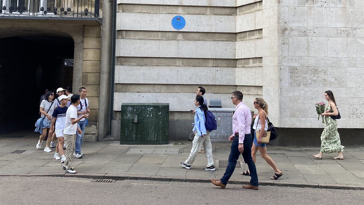 BBC Radio Cambridgeshire - Dotty McLeod, Kev Lawrence sits in (17/06 ...