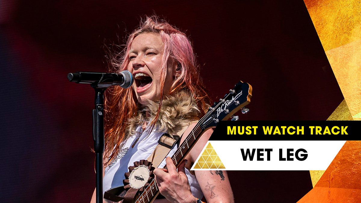 Glastonbury - Wet Leg - davina mccall - BBC iPlayer