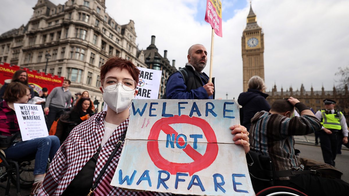 BBC News - MPs To Vote On Welfare Reform