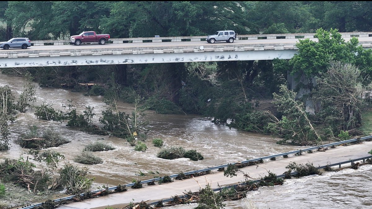 BBC News - Authorities Give Update On Texas Floods
